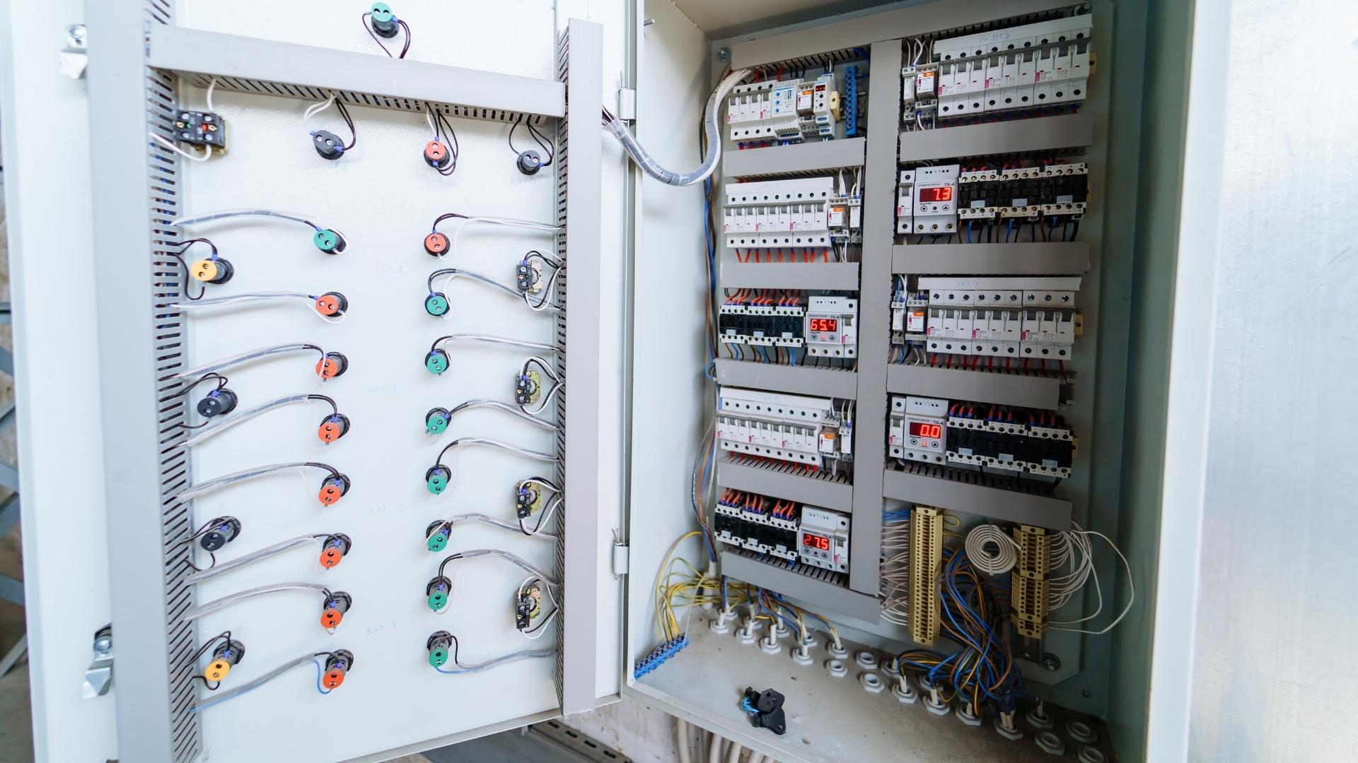 What is a DDC Panel ? | Engineering Guides